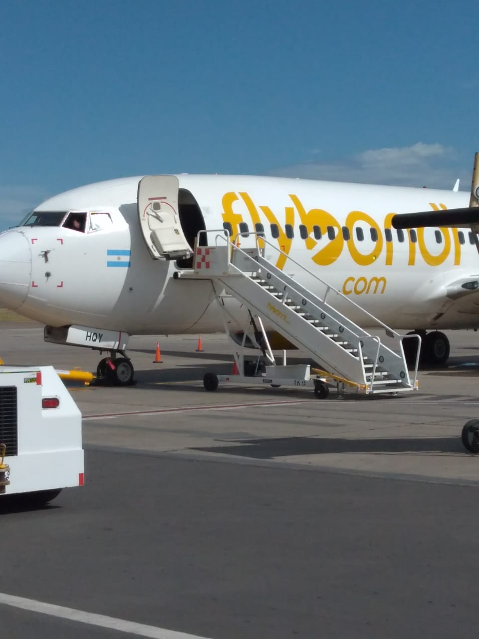 FLYBONDI. NOVEDADES EN SU FLOTA DE AERONAVES BOEING 737/800NG ...
